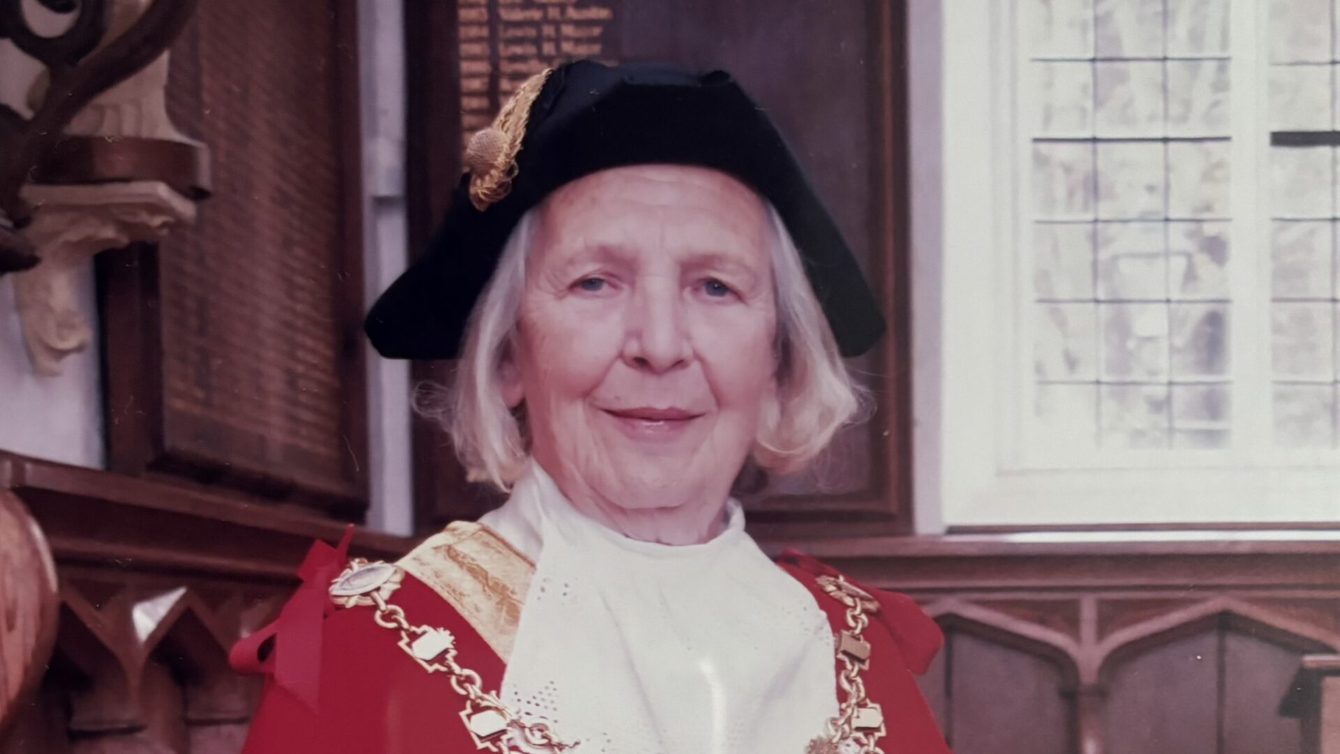 DEATH OF FORMER MAYOR, JEAN HARROP - Totnes Town Council
