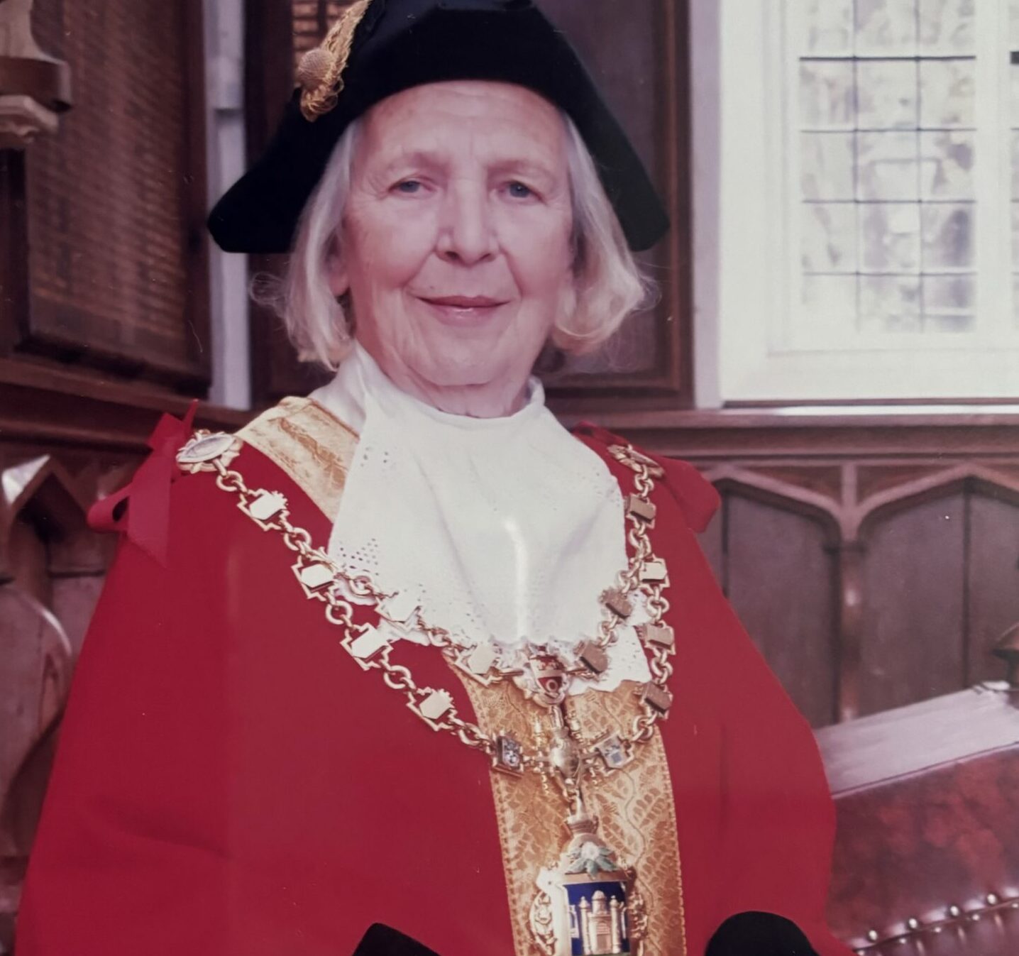 DEATH OF FORMER MAYOR, JEAN HARROP - Totnes Town Council